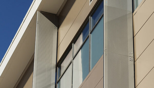 Vertical Sunshades – VS Series – DAMS Incorporated